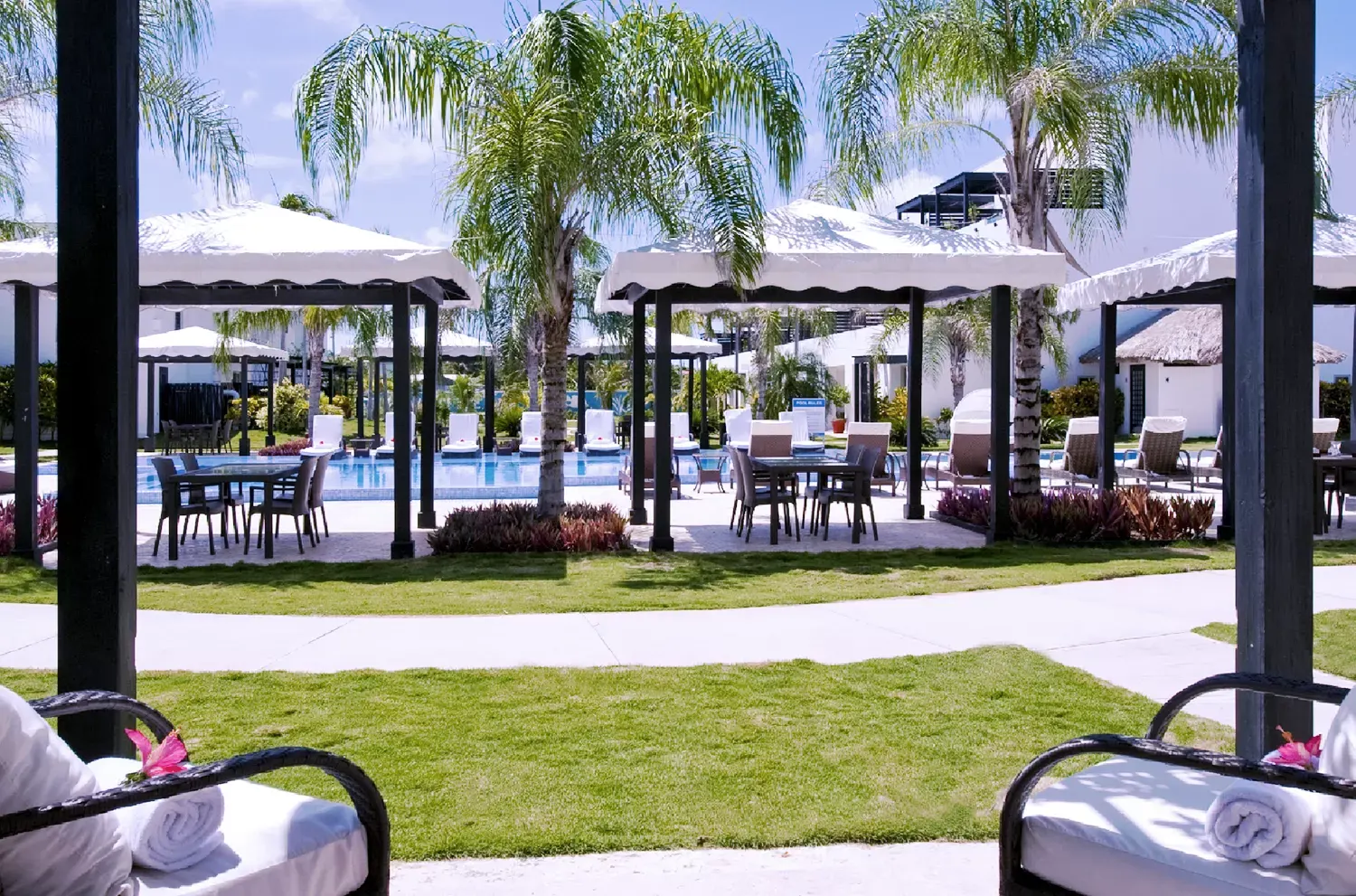 Las Terrazas Belize Resort